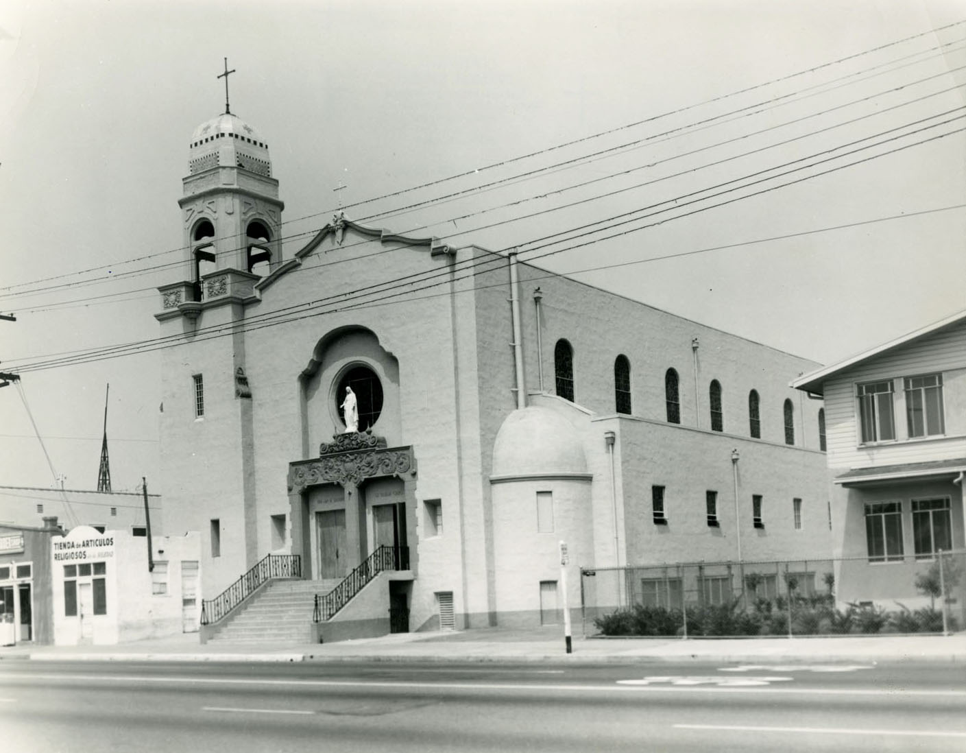 Accompanying the Virgin in East Los Angeles - Claretian Missionaries ...